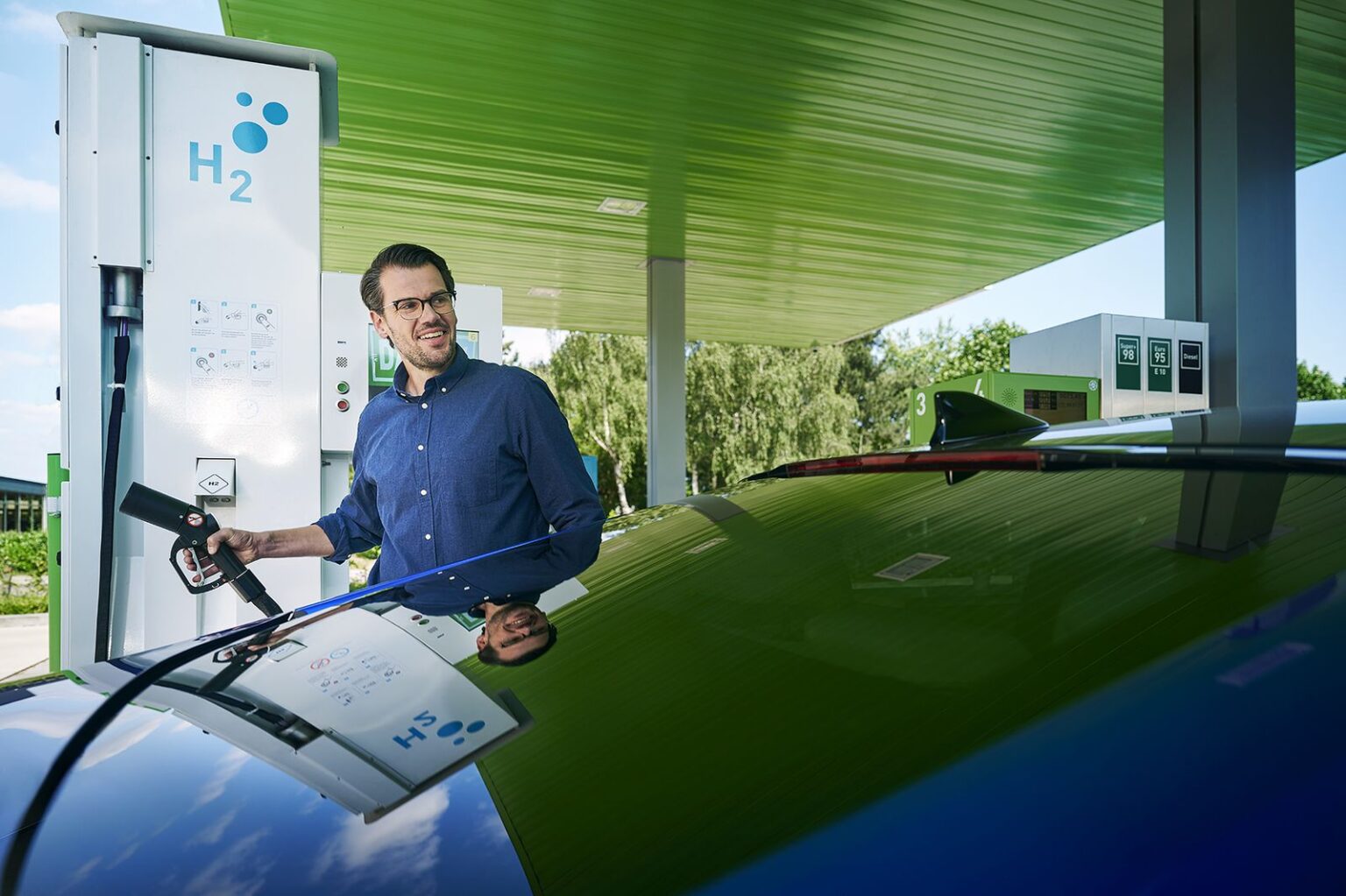DATS 24 opent publiek waterstoftankstation Research Park Haasrode ... DATS 24 opent publiek waterstoftankstation Research Park Haasrode ...